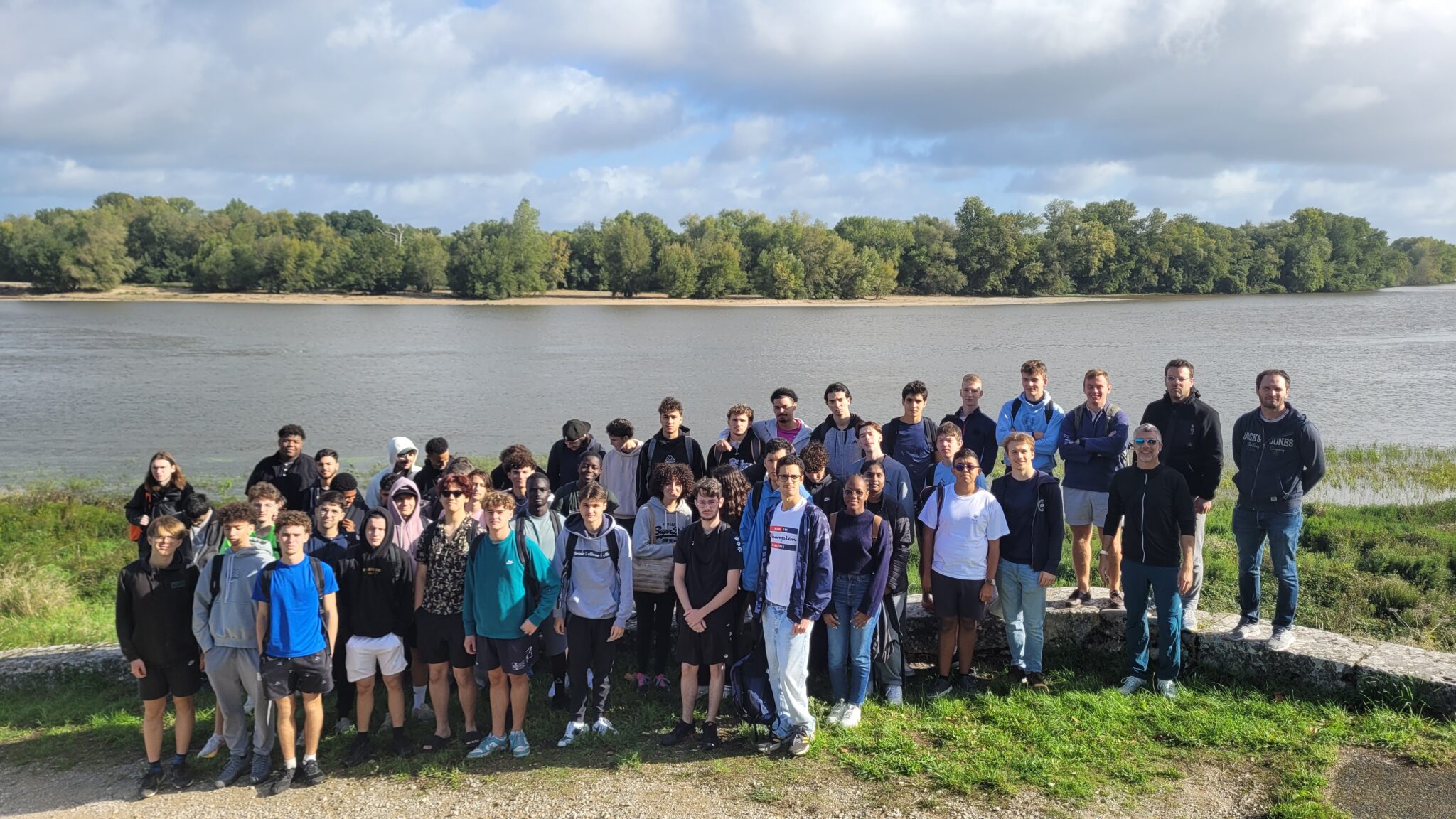 Rentrée 2025-2026 (LP et pôle SUP) - Ensemble Scolaire Sainte-Croix - Saint-Euverte - Orléans